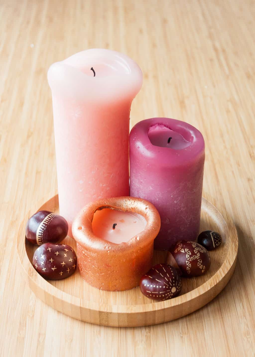 Doodled Chestnut Craft: How to Make DIY Fall Decor for Less • Sara Laughed